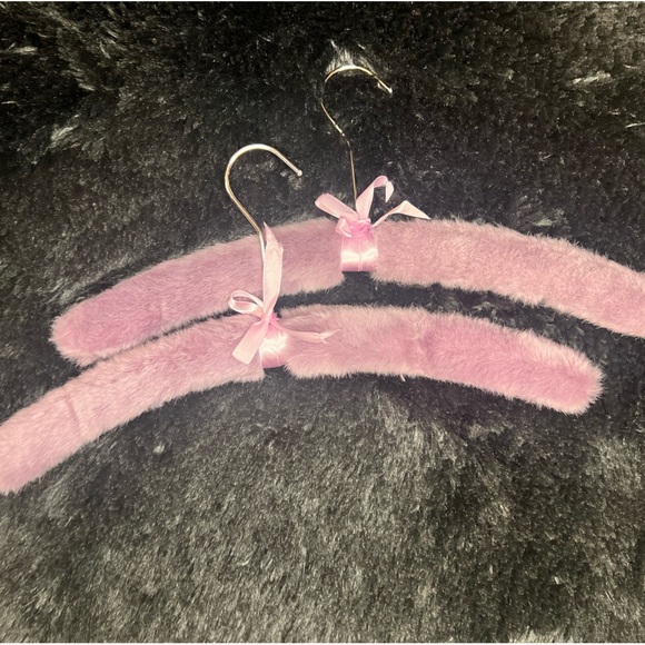 Storage & Organization | Home Set Of 2 Pink Furry Fuzzy Display Hangers ...